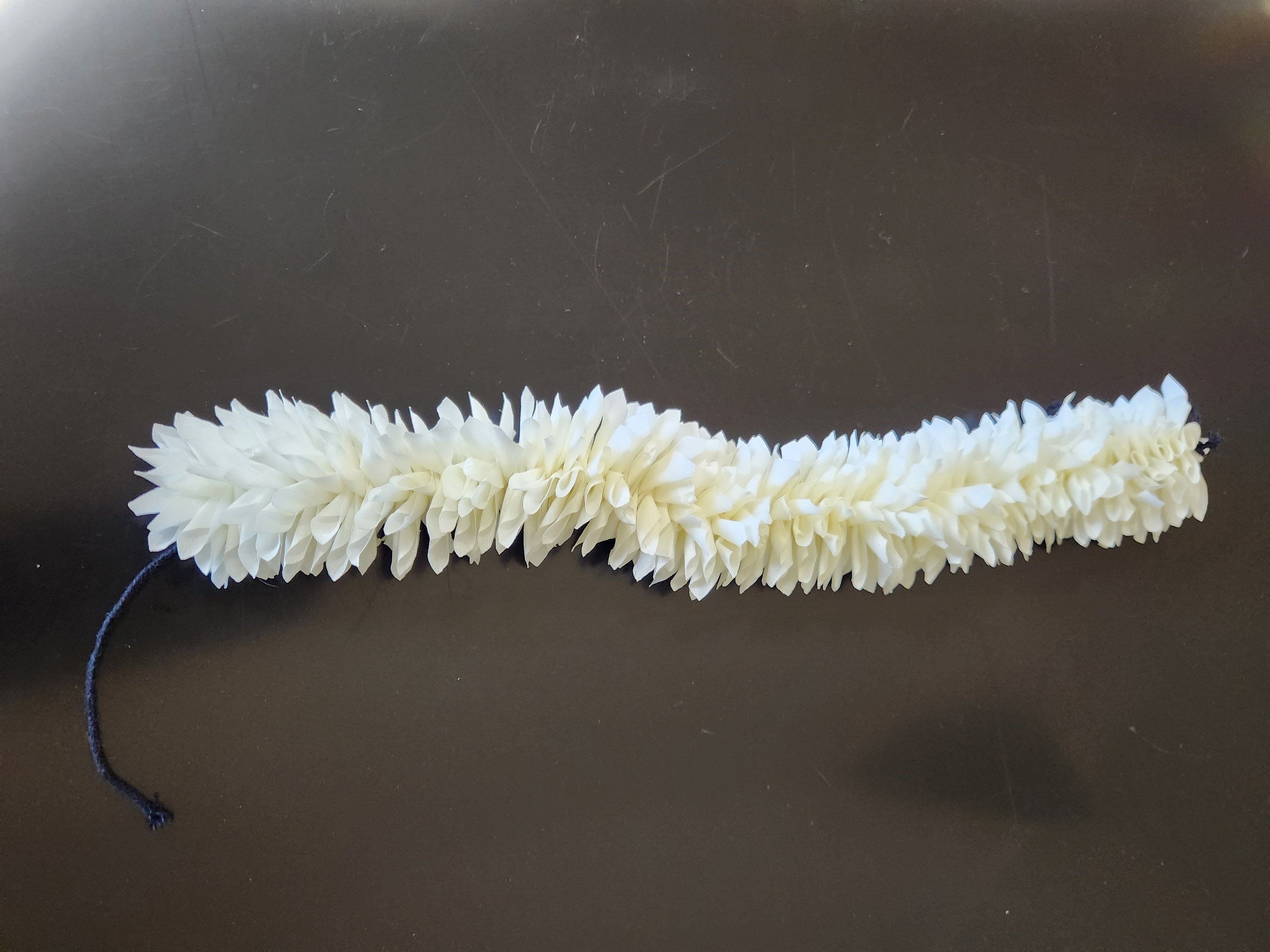 White Cloth Sharp Flowers/Veni for Bharatnatyam & Kuchipudi – Shanthi ...